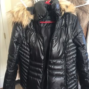 Guess | Jackets & Coats | Nwt Black Guess Puffer Jacket With Fur Size ...